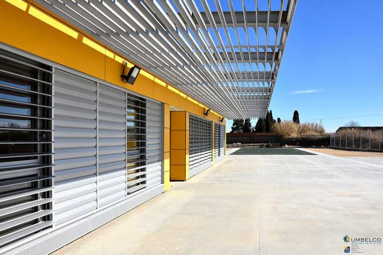 Celosías de Lamas para protección solar de edificios | Umbelco